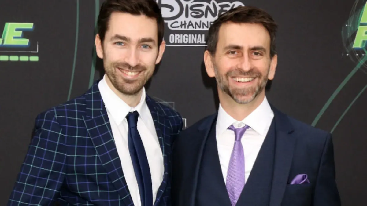 Zach Lipovsky und Adam B. Stein als 'Final Destination 6'-Regisseure ...