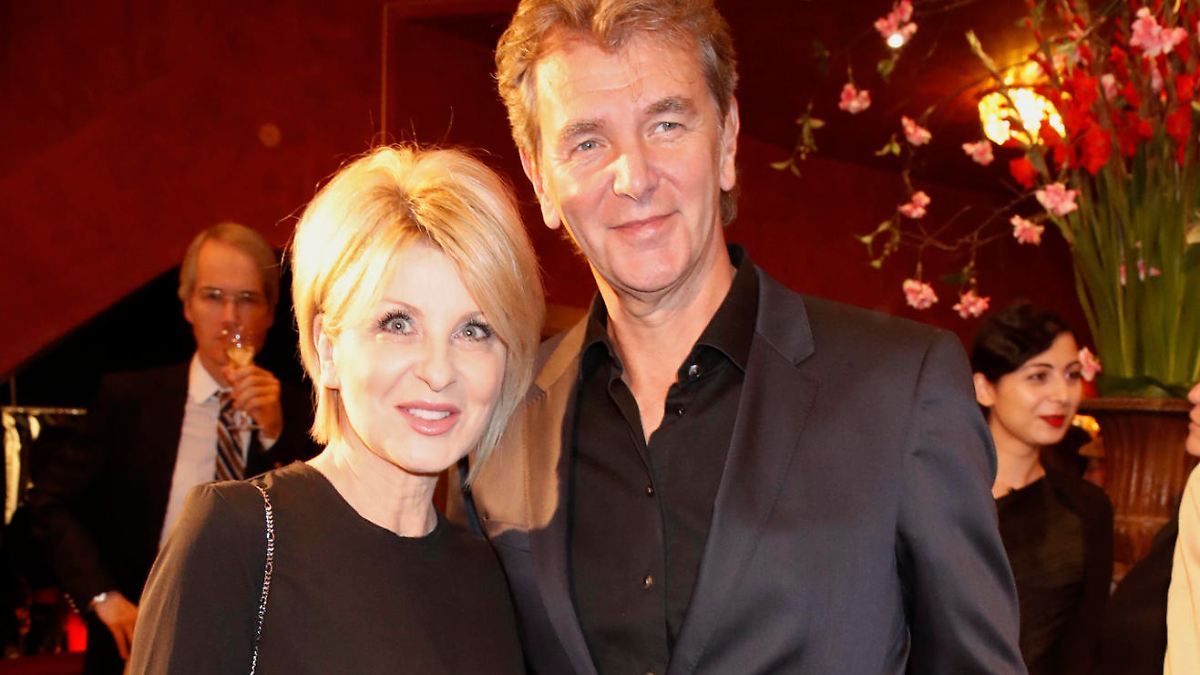 Carmen Nebel: Heimliche Hochzeit mit Norbert Endlich - Liebe wie in ...