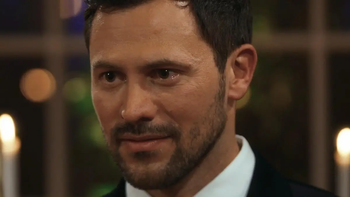 Bachelor Sebastian Klaus: Er ist frisch verliebt! Was wir bisher über ...