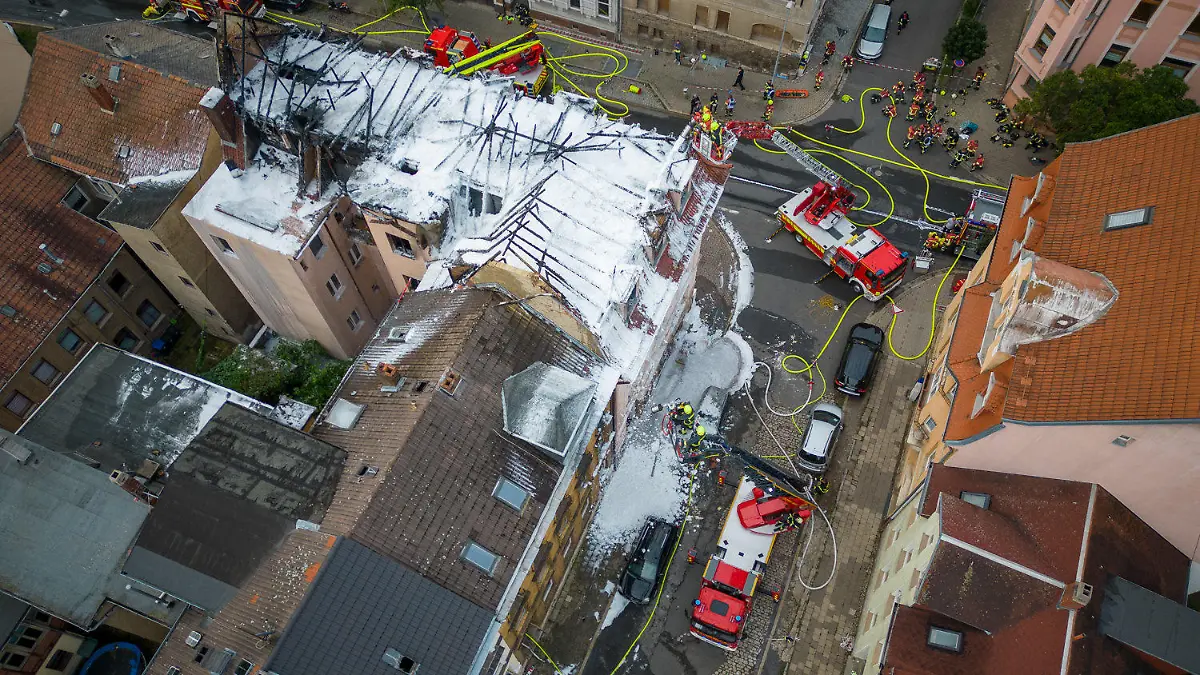 Mehrere Tote nach Feuer-Katastrophe in Apolda: Tatverdächtiger stellt sich der Polizei