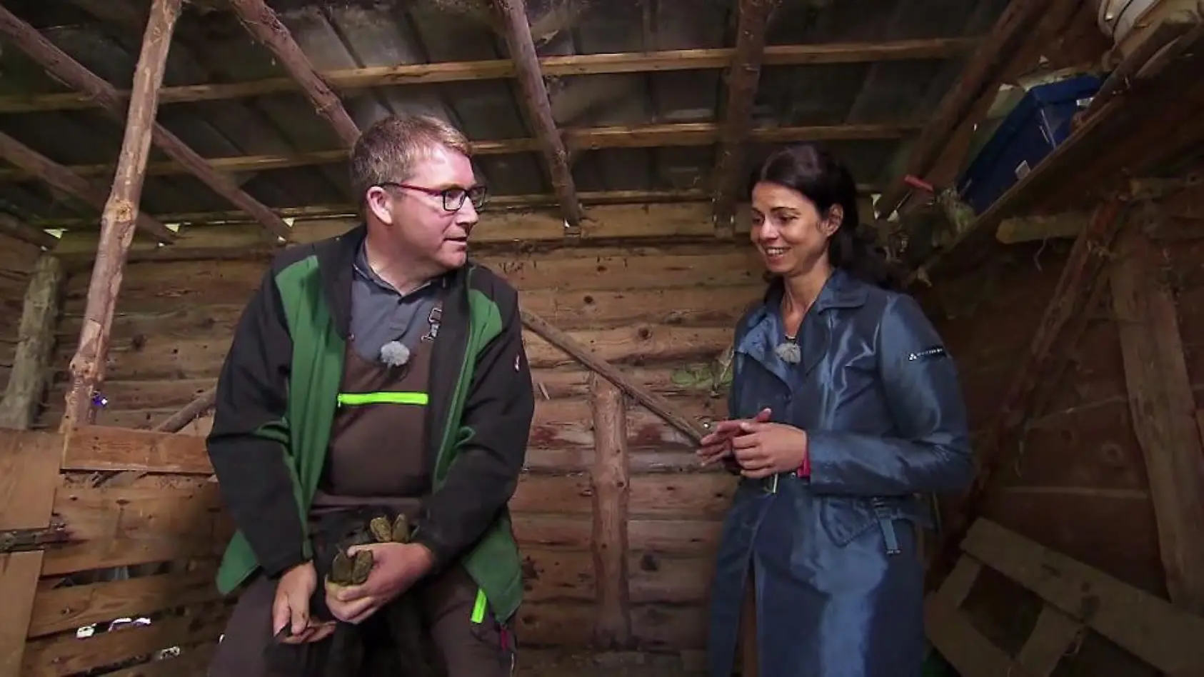 Er bekommt besondere Flirt-Tipps: Kann Bauer Dirk bei Lena punkten?