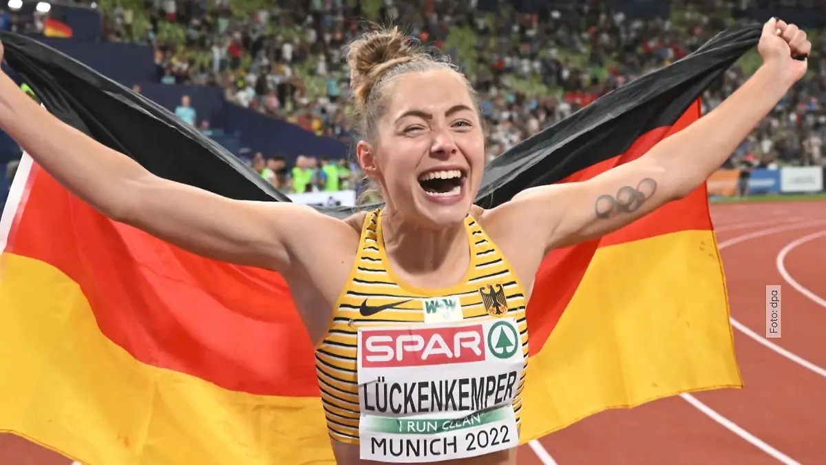 Mick Schumacher sendet mit Drachen-Helm eine Botschaft an Papa Michael