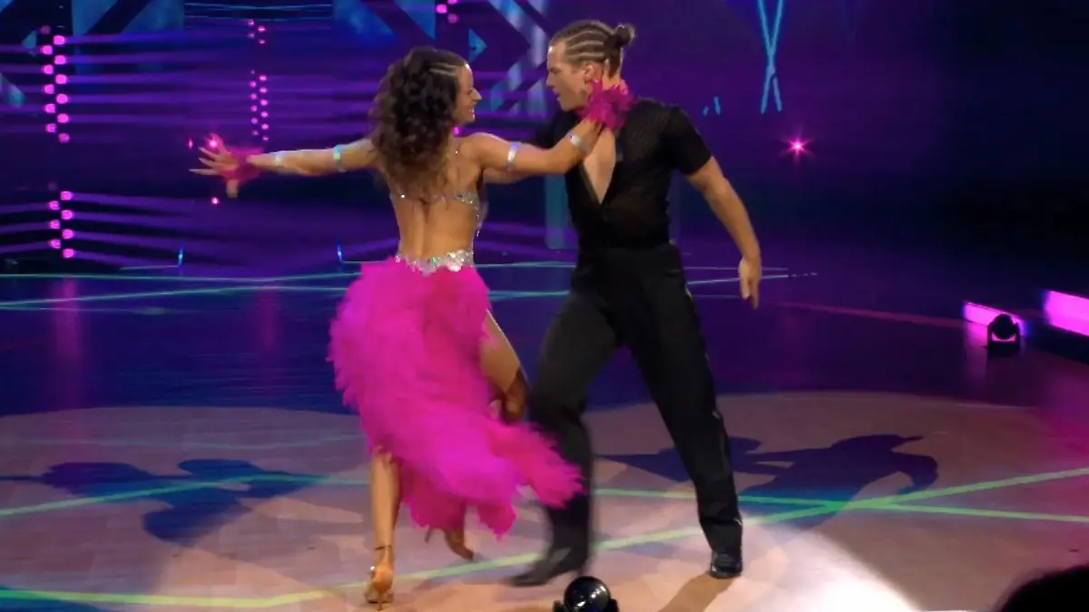 Let's Dance 2024: Gabriel Kelly zeigt Charleston - und ALLE rasten aus!