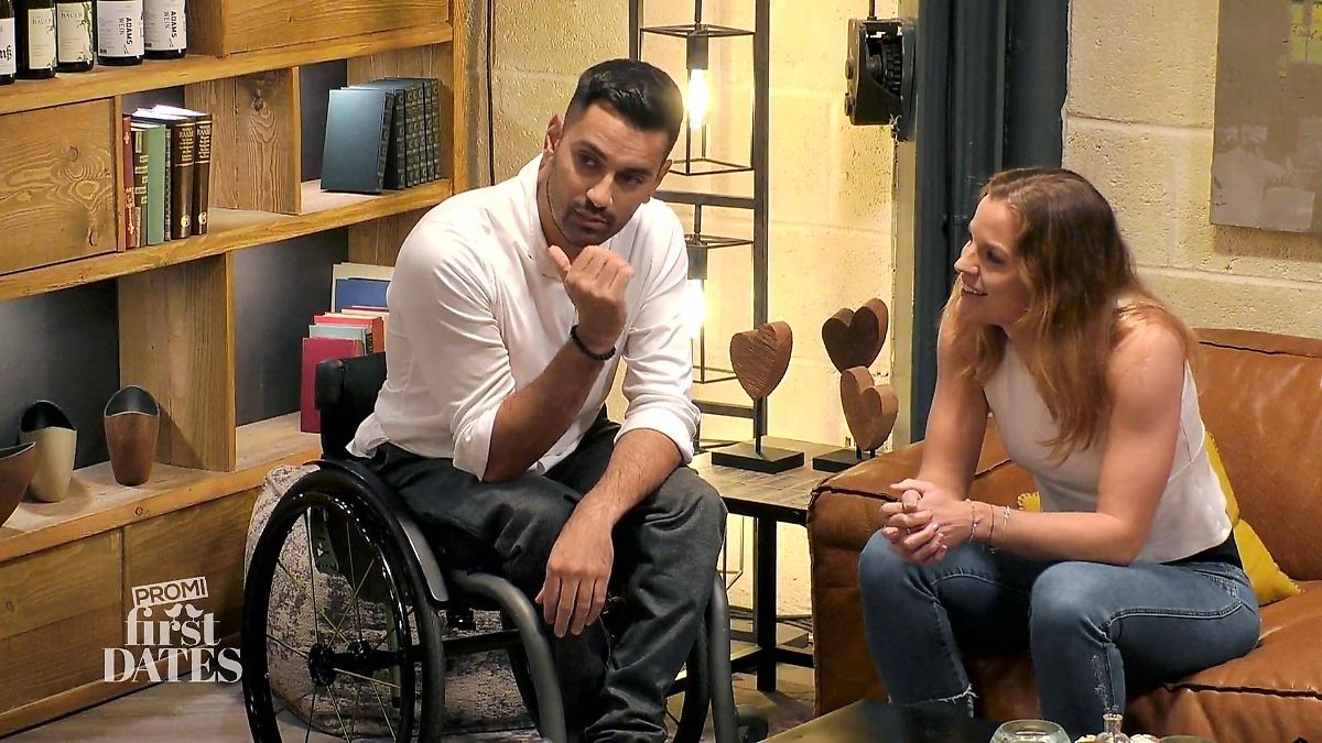 "Imposant, hübsch, blond": Comedian Tan Çaglar trifft heute auf Leonie