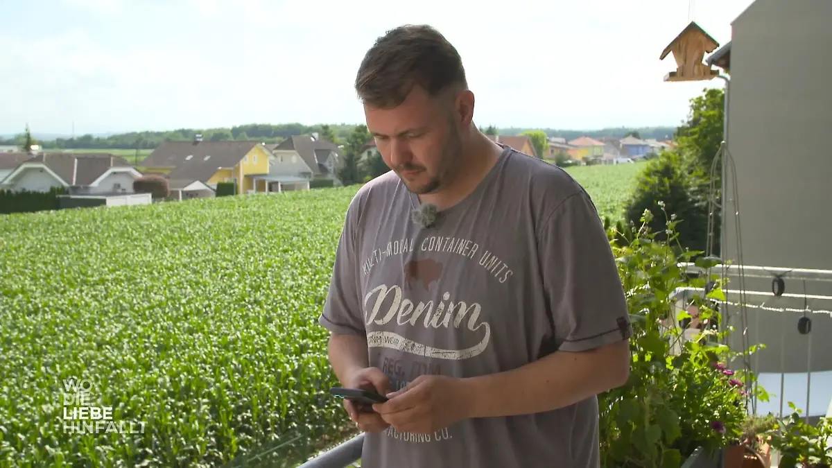 Schwieriges Verhältnis: Marco, Marcel und Michèl wünschen sich mehr ...
