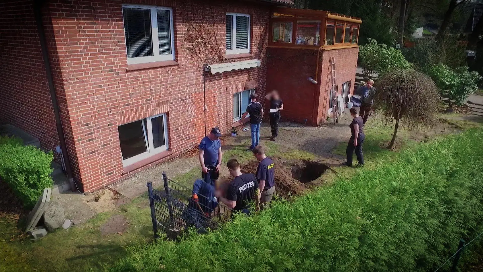 Göhrde-Morde: Serienmörder sammelte "Trophäen" - Ein Blick in das ...