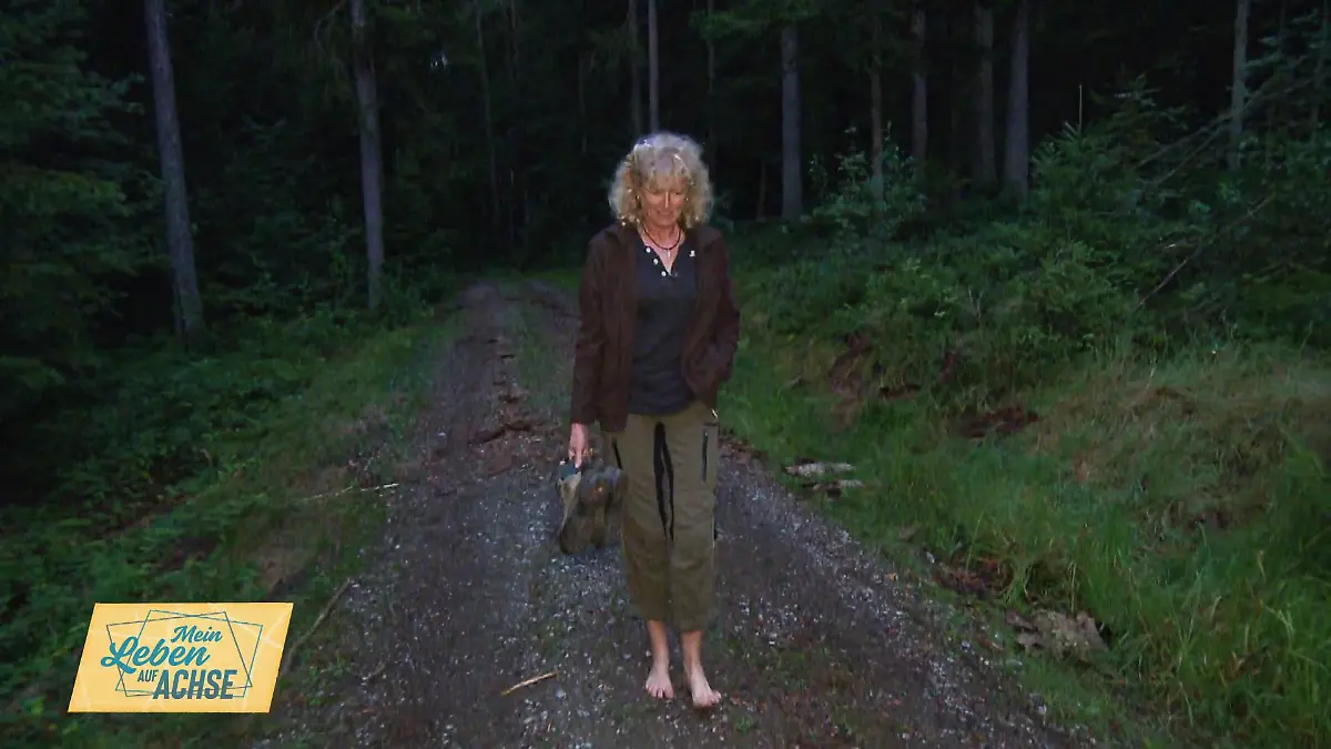 Schichtende für Marion: Die Naturliebhaberin übernachtet im Wald