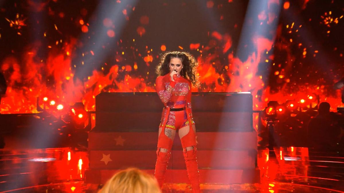 Chiaras überzeugt durch ihre Show: "Du hast was ganz Besonderes an dir!"