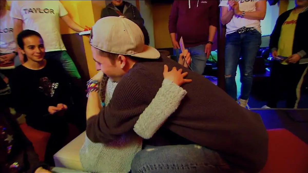 Sein besonders magischer Moment: Taylor trifft seine größten Fans