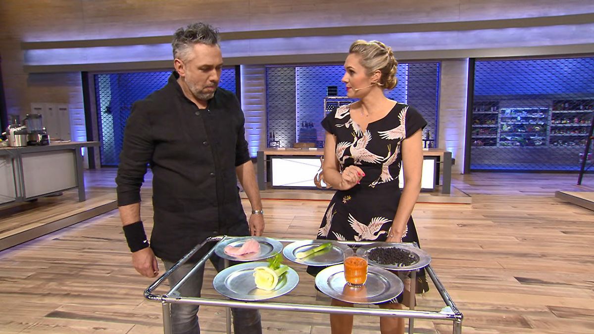 Kann der Profi hier wirklich punkten?: Roland Trettl ist beim Improgang erst einmal sprachlos