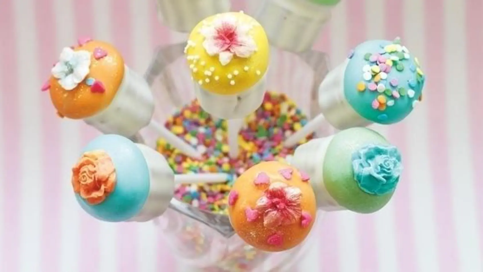 Diese Backformen schneiden gut ab: Backformen für Cake Pops und ...