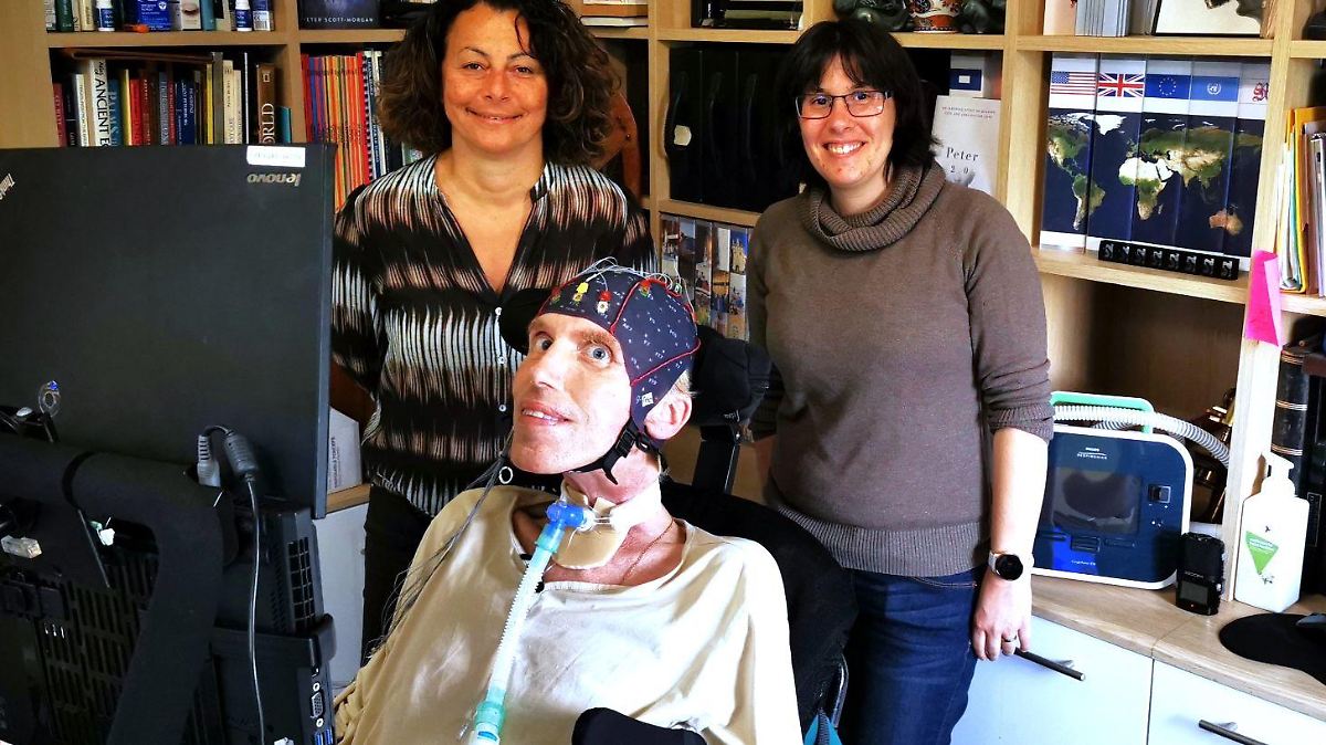 "Erster Cyborg" tot: Peter Scott-Morgan ( 64) wollte ALS mit neuester ...