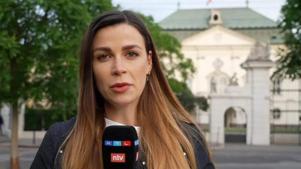 RTL-Reporterin Bella Christophel in Bratislava: "Täter soll Waffe legal ...