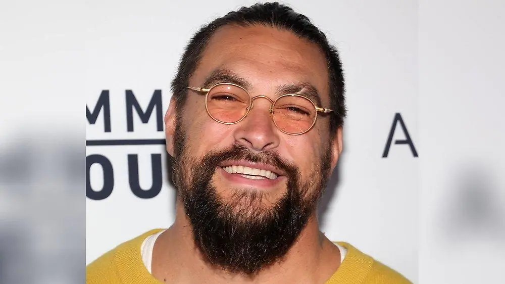 So verliebt: Jason Momoa teilt Pärchenbilder mit neuer Freundin