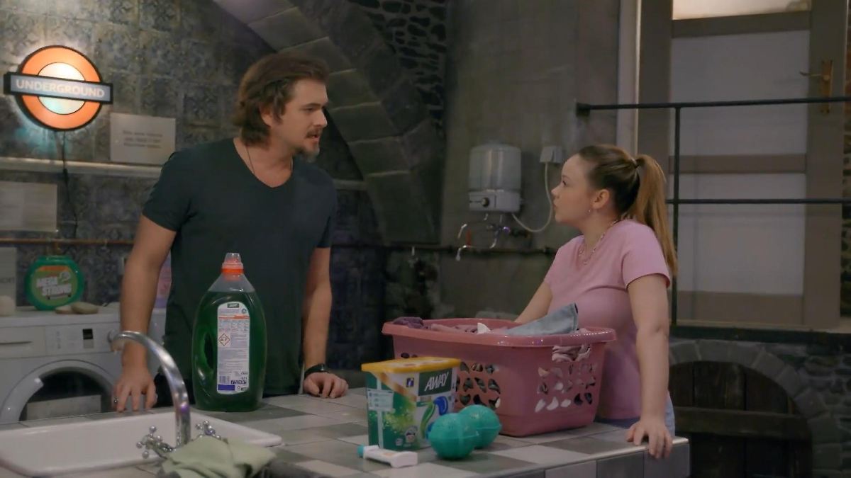 „Unter uns“-Folge vom 11.06.24: Ronja und David streiten sich wie die Kesselflicker