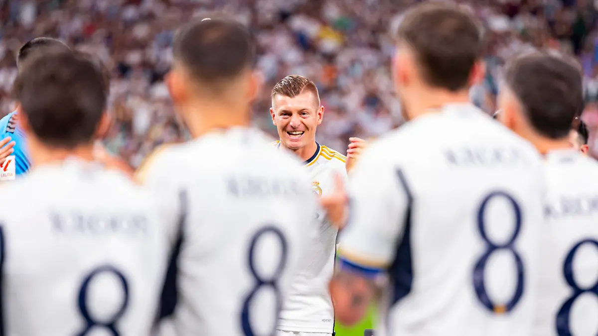Toni Kroos bekommt Gänsehaut-Abschied bei Real Madrid - Fans bedanken ...