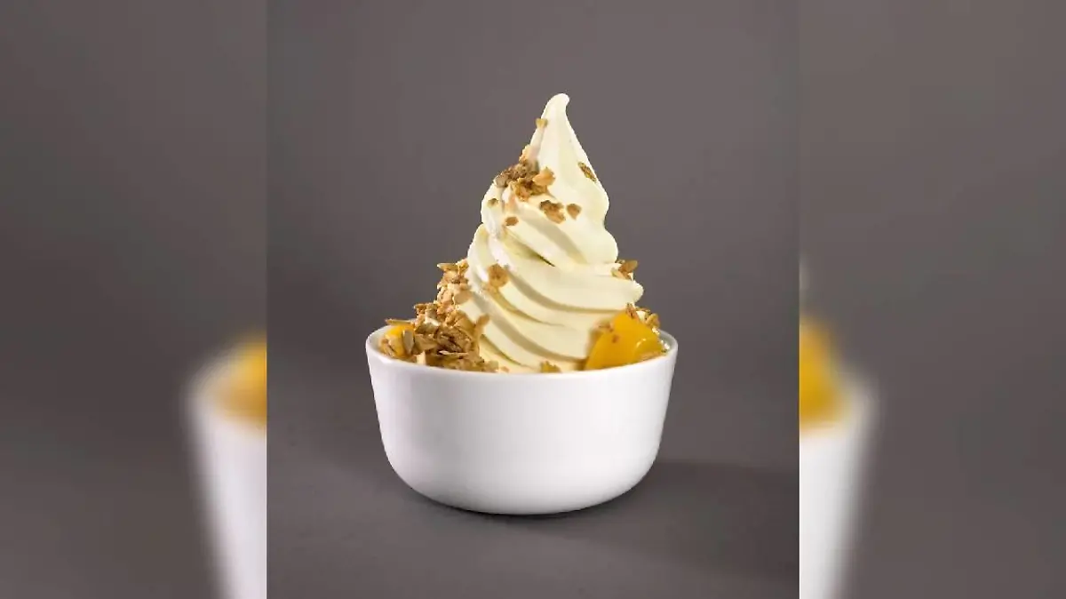 Fruchtiger Froyo! Für diesen Frozen Yogurt mit Mango braucht ihr nur ...