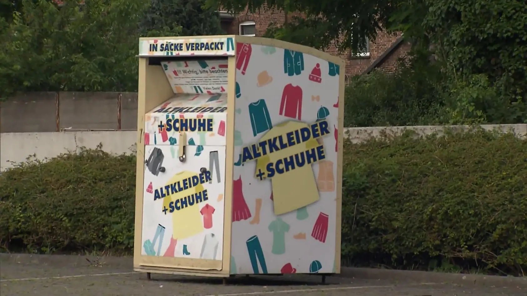 Tote Frau (36) aus Altkleidercontainer in Peine identifiziert