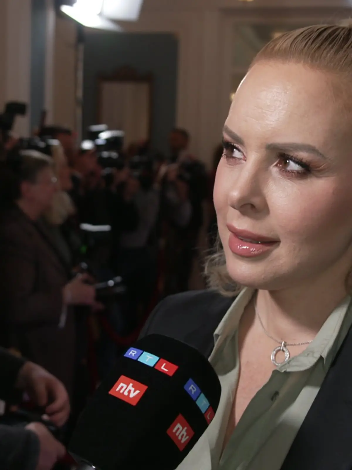 Isabel Edvardsson: Alle News & Infos