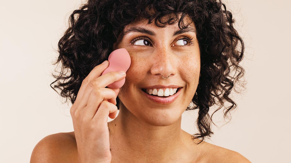 Beautyblender: So nutzt ihr das Make-up-Ei richtig