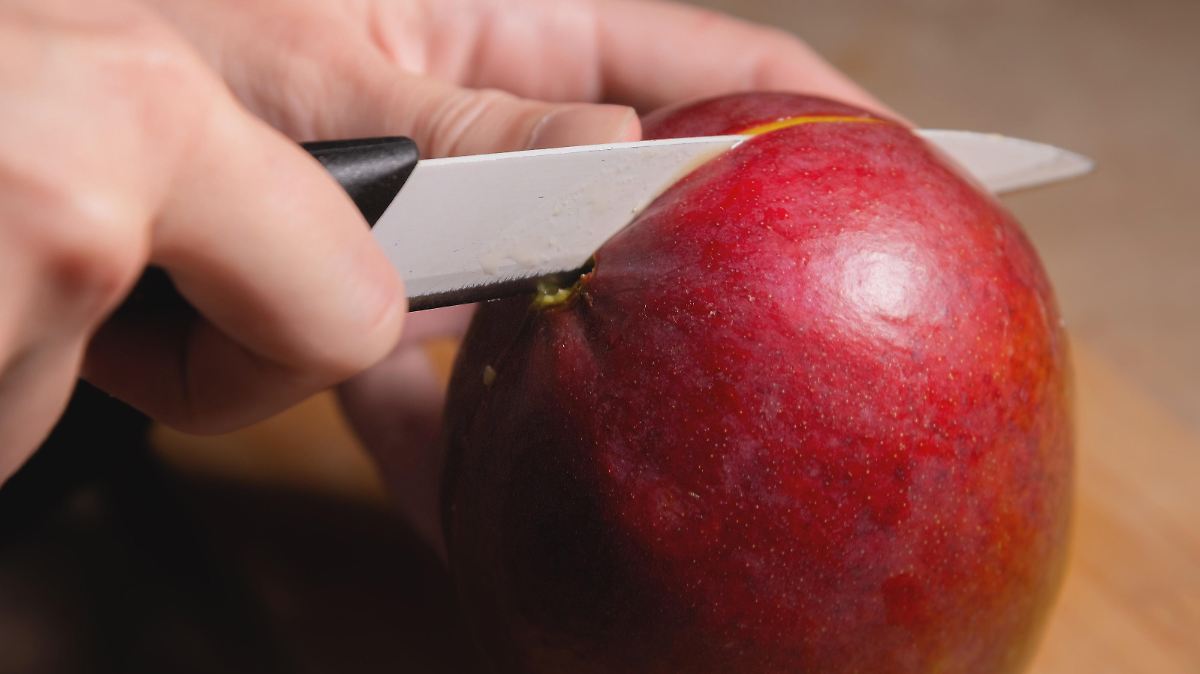 Mango-Hack: Wie ihr den Kern ganz einfach herausdreht