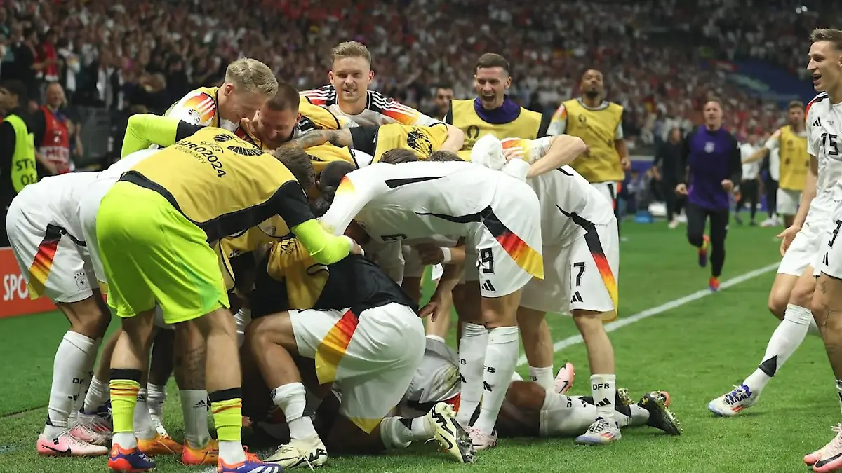 Deutschland gegen Dänemark JETZT live im TV oder Stream - Wer zeigt das ...