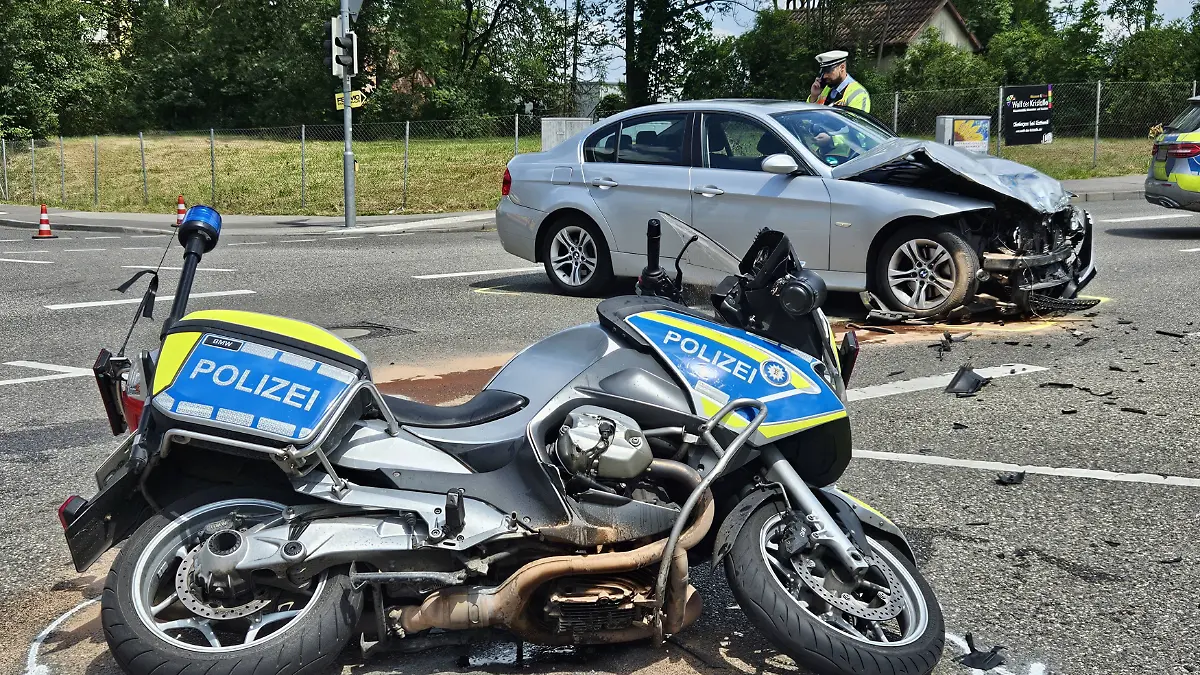 Stuttgart: Präsident Orbáns Eskorte verunglückt - Polizist stirbt