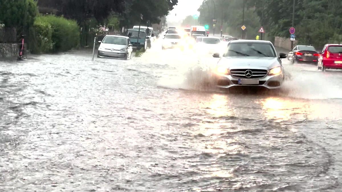 Unwetter-Alarm in Deutschland: Heftige Gewitter und Starkregen fegen über weite Teile des Landes