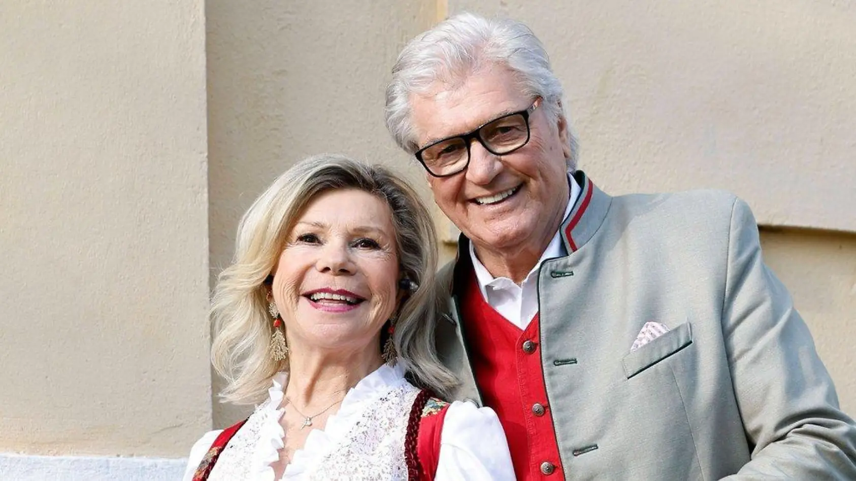 „Der Helm hat mich gerettet” - Volksmusikstar Michael Hartl bei Fahrrad-Sturz schwer verletzt