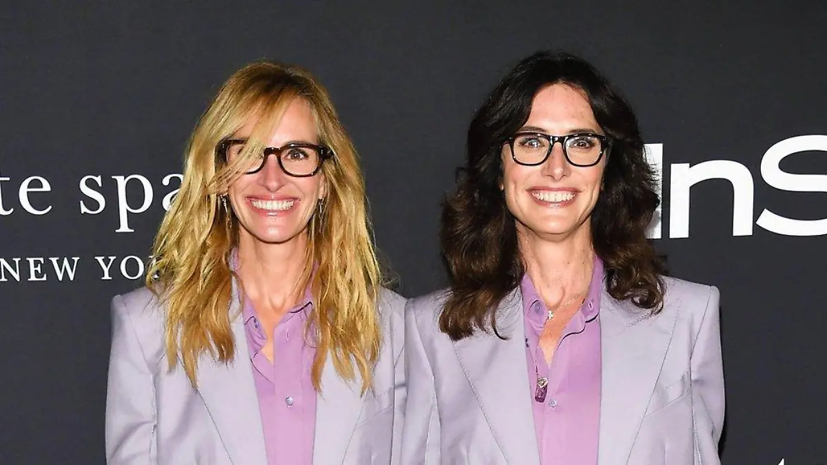 So süß gratuliert Julia Roberts ihrem "Twin" Elizabeth Stewart