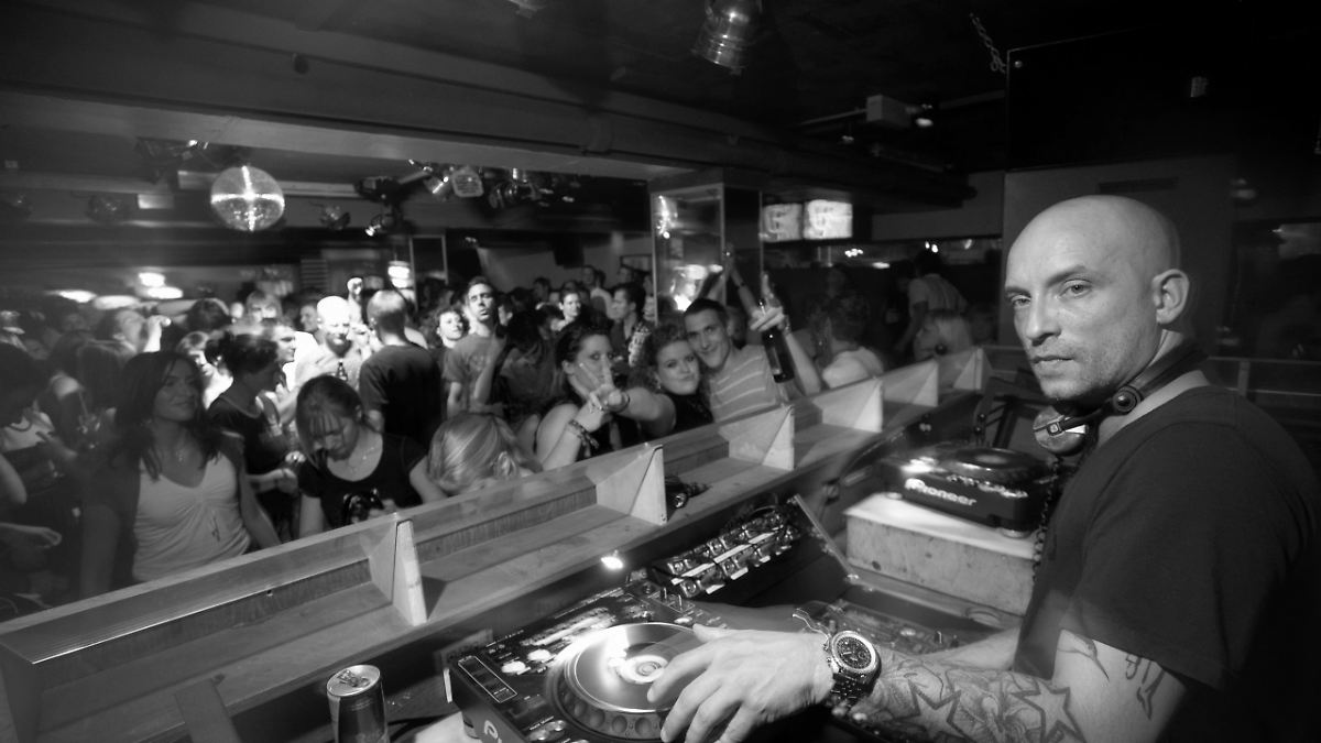 Tomcraft ist tot: Familie verabschiedet sich mit emotionalen Worten von ...