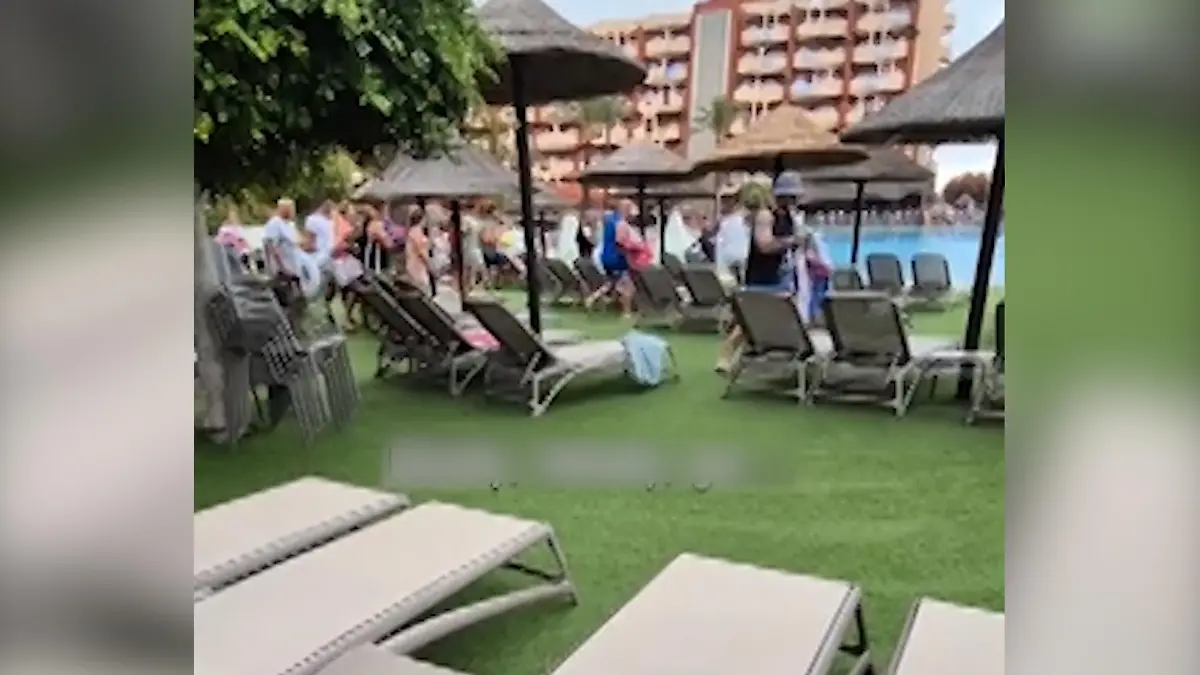 Handtuch-Eskalation am Pool! Touri beansprucht zwei Reihen für sich