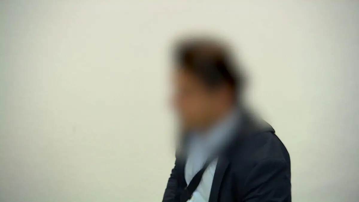 Zwei Jahre auf Bewährung für falschen Professor - Prozess am ...