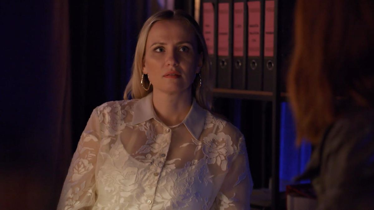 AWZ am 14.08.24 im TV: Isabelle muss sich den Fragen der Kripo stellen