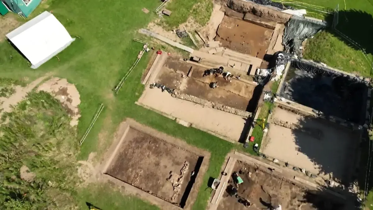 Schwitzen für die Wissenschaft: Ausgrabungs-Akademie in Xanten