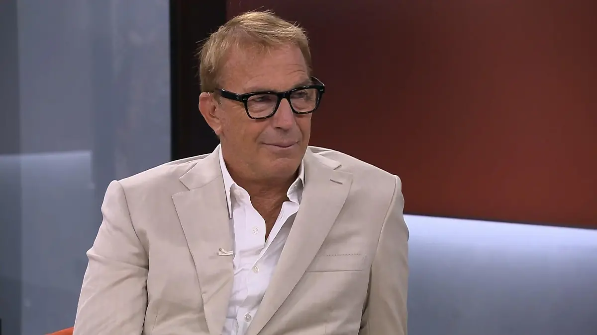 Mitten im RTL-Interview - Dieser Moment geht Kevin Costner plötzlich ...