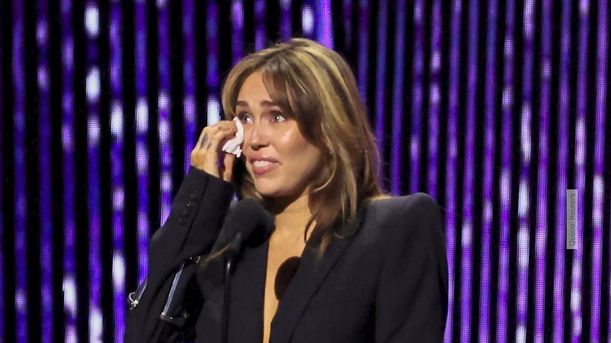 Emotionale Ehrung: Miley Cyrus zur jüngsten Disney-Legende ausgezeichnet