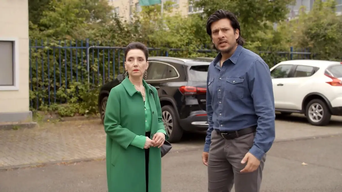 AWZ-Folge vom 09.09.24 auf RTL+: Maximilian sieht Nathalie auf der Straße