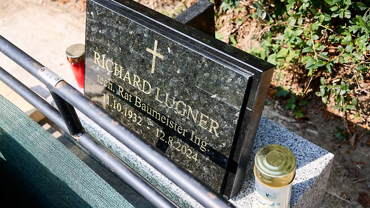 Richard Lugner: Familie nimmt Abschied vom „Mörtel” - SO sieht sein ...