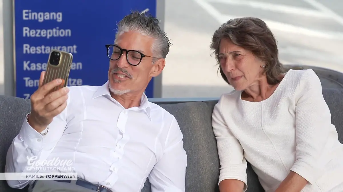 In Los Angeles: Chris Töpperwien ruft seine Familie an