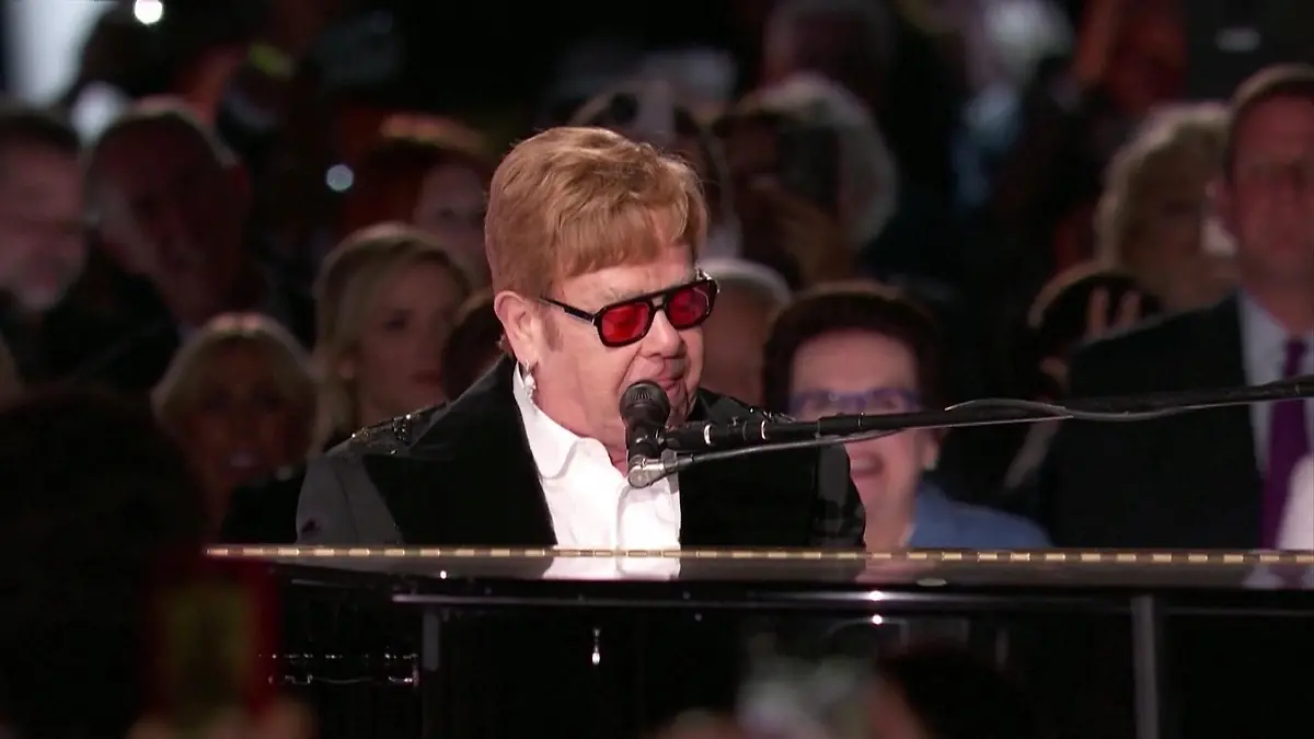 Elton John leidet an „schwerer Augeninfektion“ – Fans und Freunde in Sorge