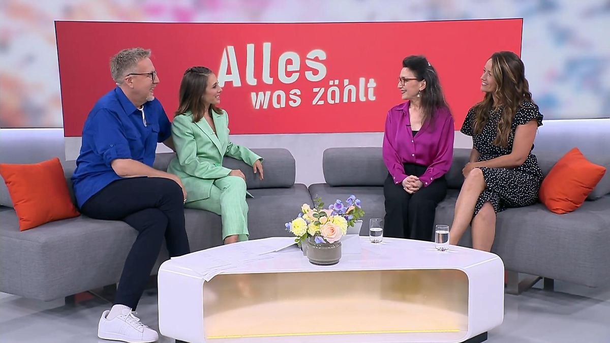 AWZ-Stars im Talk bei Punkt 8: Warum Tatjana einen Rosenmontagsdreh nie vergisst