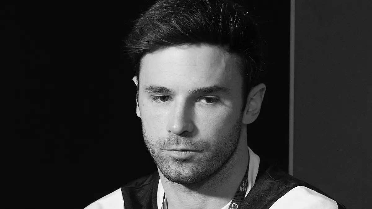 Sachsen: Motorrad-Profi Luca Salvadori verliert bei tragischem Unfall ...