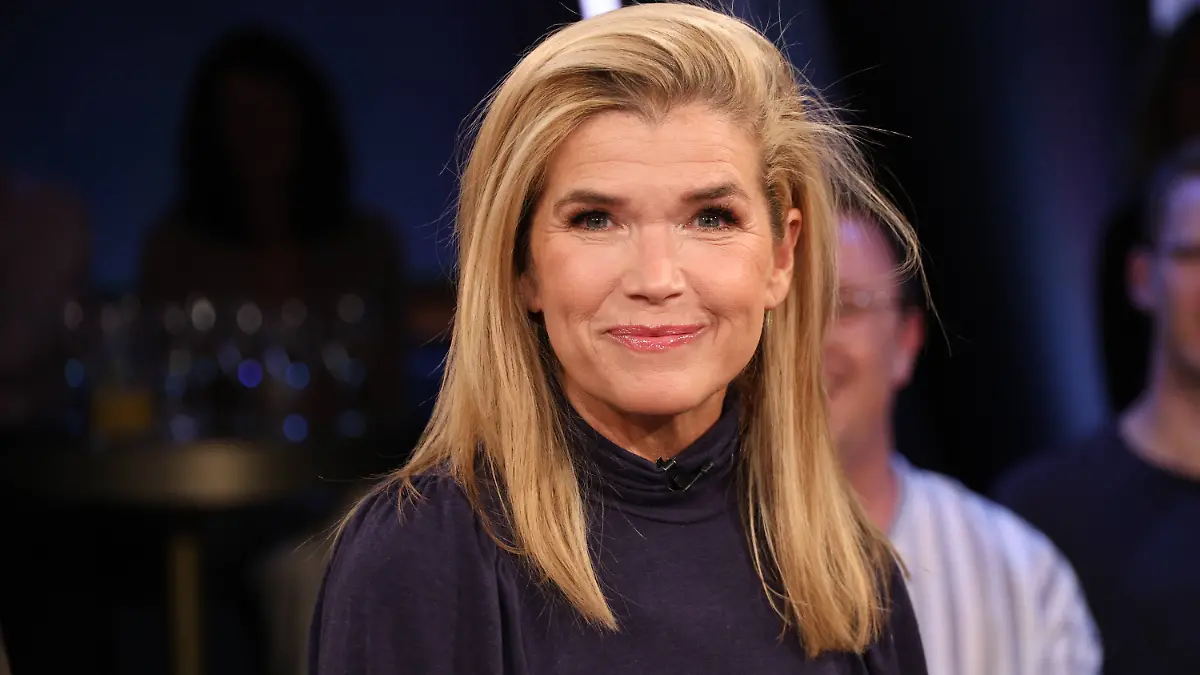 Anke Engelke verrät ganz ehrlich: Mama-Rolle hat ihr Leben total verändert