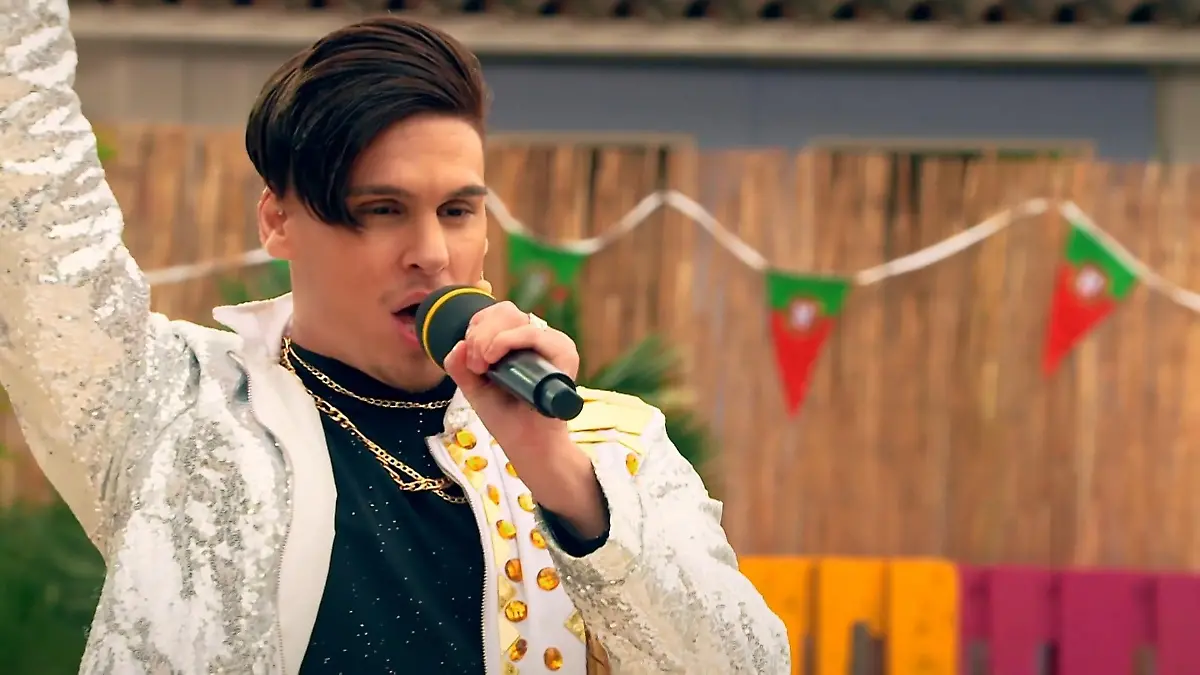 DSDS 2024: Bevor Möchtegern-Menderes weiterkommt, ergreift Loredana die ...