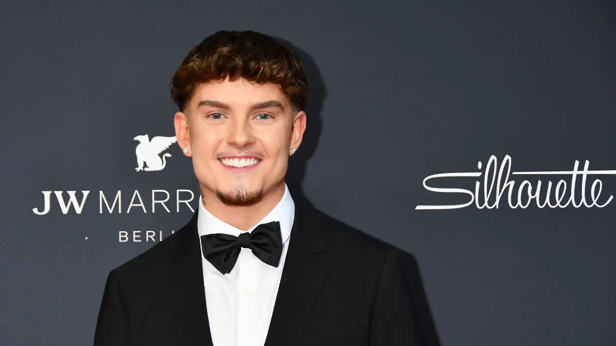 Ex-Dschungelcamp-Star Twenty4Tim verkündet überraschende Verlobung ...