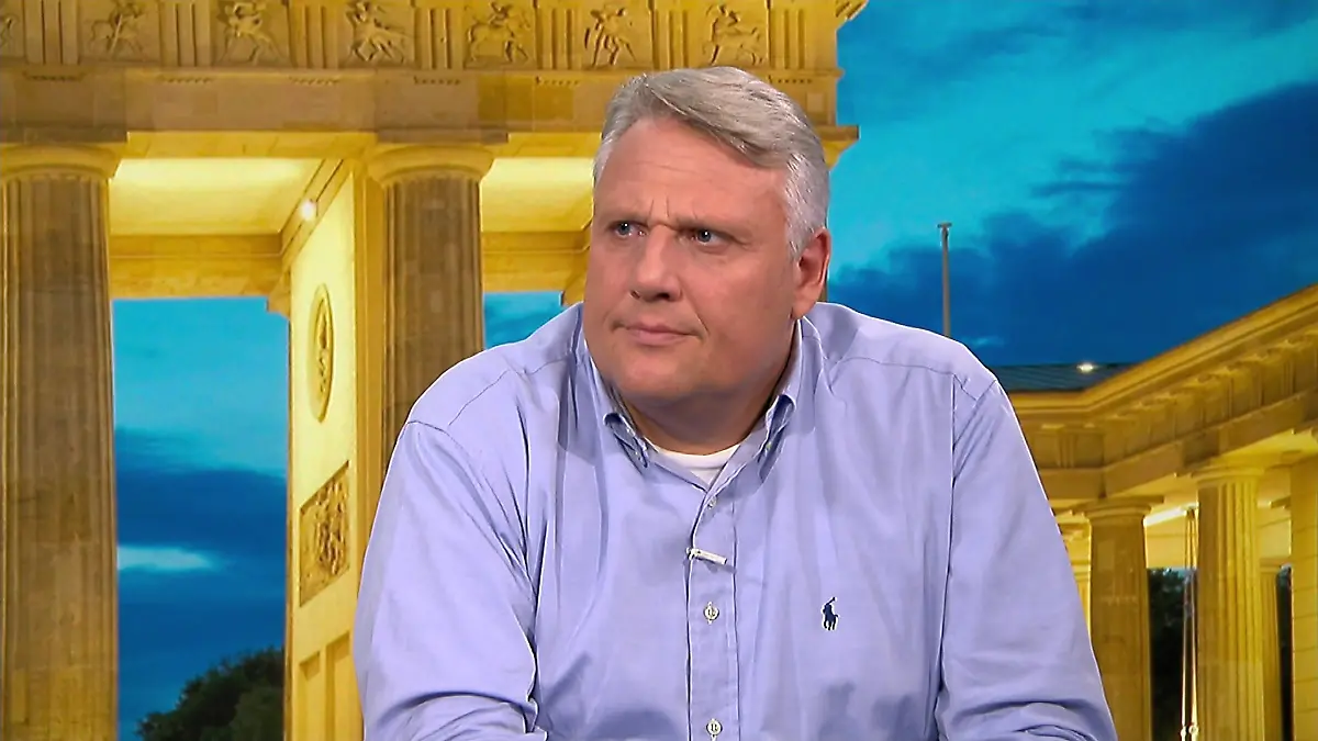 RTL Direkt: Am Tisch mit Olaf Scholz – Vater von Brokstedt-Opfer ...
