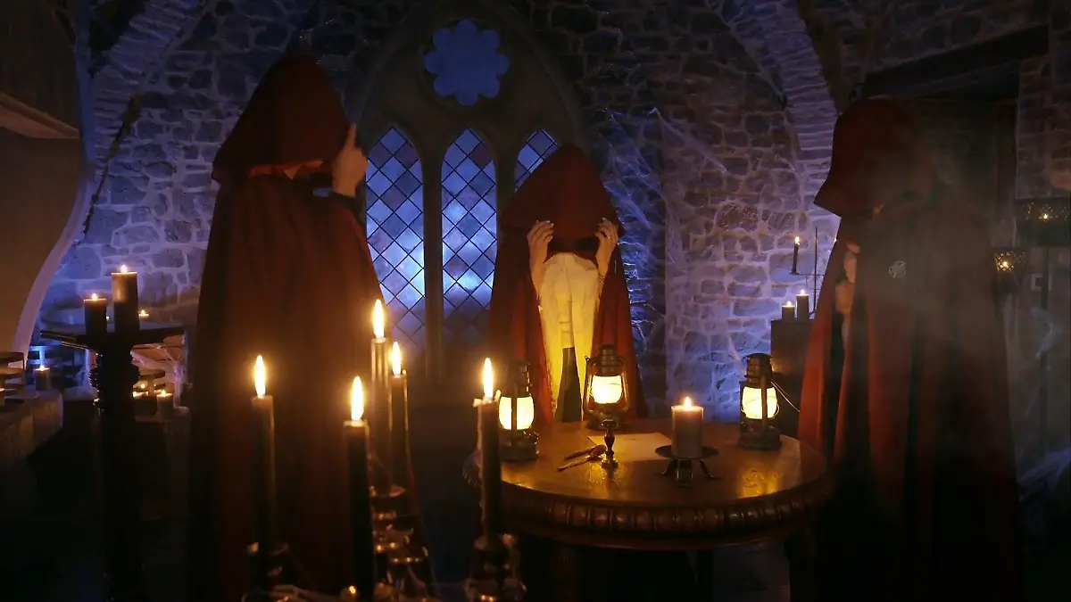 Die Verräter 2024: Spoiler! Diese drei Kandidaten wählt Sonja Zietlow ...