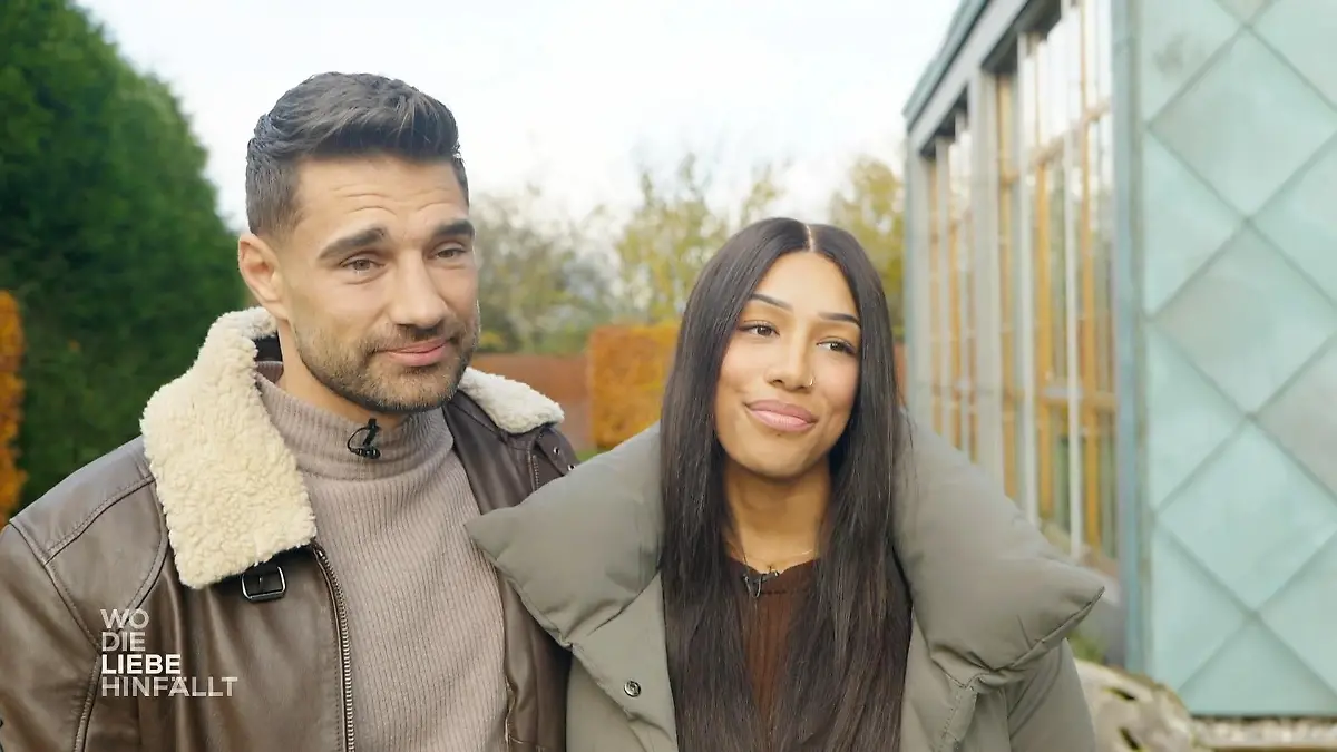 Ex-„Sommerhaus der Stars”-Paar Aleks Petrovic geht vor seiner Vanessa auf die Knie
