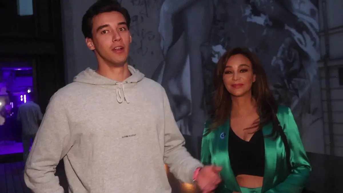 Ist Verona Pooth ihrem Sohn Diego peinlich? Sie zieht alle Blicke in ...